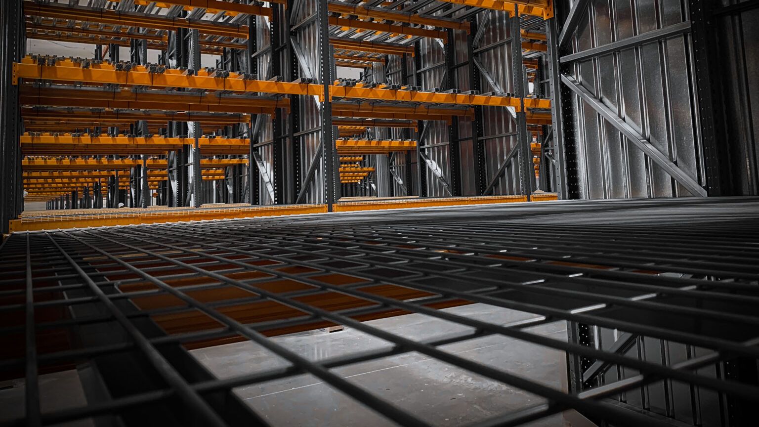 AREA | Profesionales en Logística | Parrillas Metálicas